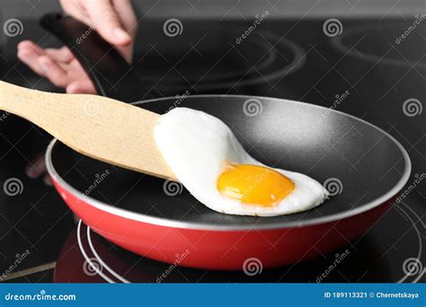 Woman Cooking Egg In Frying Pan On Stove Stock Image Image Of Frying