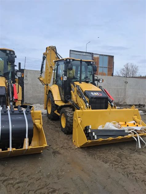 Продажа экскаватор погрузчиков Caterpillar 2024 года в Уральске