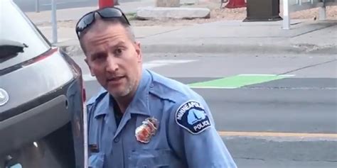 Arrêté le policier mis en cause dans la mort de George Floyd inculpé d