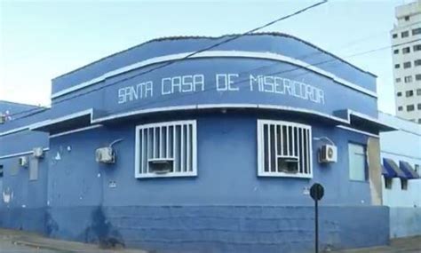 Irm O Morre E Outro Ferido Ap S Serem Esfaqueados Por Homem Que Deu