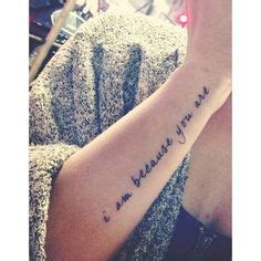 Tatouage phrase bras temporaire Modèles et Exemples
