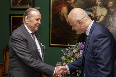 Fürst Carl Philipp zu Salm Salm erhält französischen Kulturorden