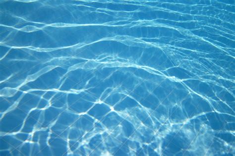 Causes Une Eau Trouble De Piscine Et Les Solutions Pour La R Cup Rer