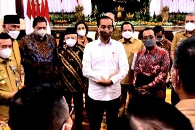 Presiden Minta Daerah Gunakan APBD Selesaikan Persoalan Akibat
