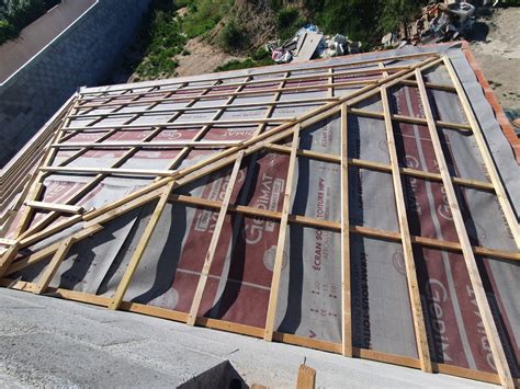 Pose d écran de sous toiture avec liteaux et contre liteaux ventabren