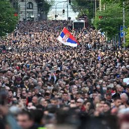 Belgrad Zehntausende Bei Protest Gegen Gewalt In Serbien Tagesschau De