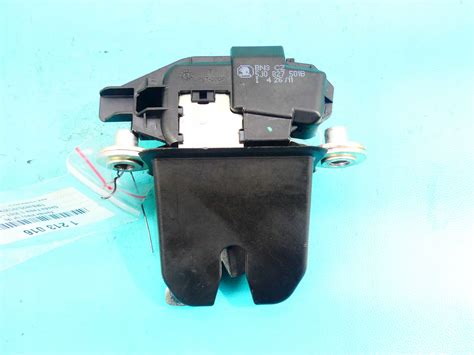 ZAMEK KLAPY TYŁ 3PIN SKODA FABIA II KOMBI 5J0827501B za 69 99 zł z