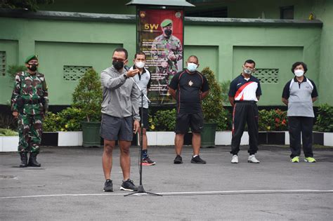 Jaga Kebugaran Dimasa Pandemi Covid 19 Prajurit Dan PNS Korem 073