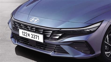 ᐅ Hyundai Elantra 2024 Un Sedán Renovado Con Tecnología Avanzada