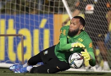 Éderson é cortado da seleção e Tite convoca Everson do Atlético MG SBT