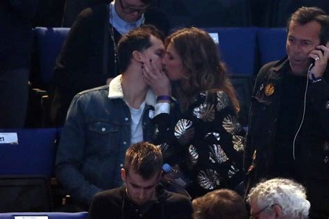 Photo Laury Thilleman Et Son Compagnon Juan Arbelaez Tr S Amoureux