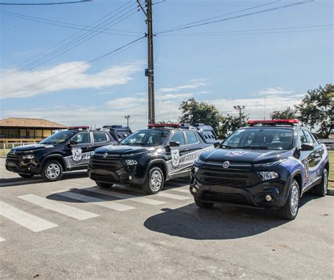 Prefeitura De Araruama Entrega Tr S Novas Viaturas Para A Guarda Civil