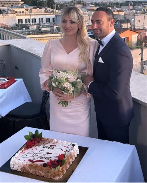 Manila Nazzaro Ha Sposato Il Ballerino Stefano Oradei La Vita Ti