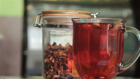 Conoce los beneficios del té rosa mosqueta
