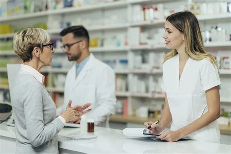 Auxiliar de Farmacia qué estudiar CEAC