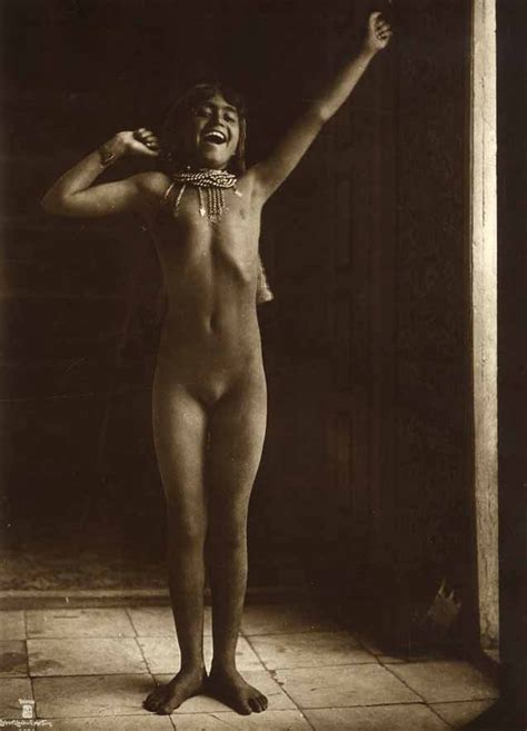 Nude Harem Girls