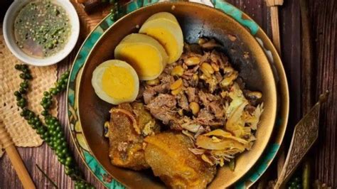 5 Warung Gudeg Di Jogja Yang Terkenal Enak Dan Melegenda Gudeg Bu
