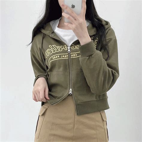 당일발송 꾸안꾸 툭 걸치는 아방핏 교복아웃터 투웨이 레터링 빈티지 프린팅 세미 크롭 레코디언 y2k 후드집업 3color