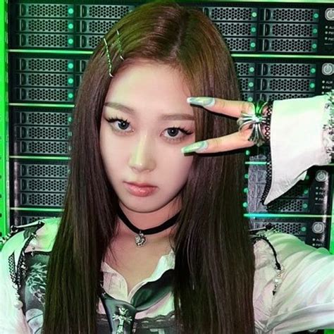 Aespa Icons Aespa Giselle Icons Aespa Giselle Kpop Girl Groups