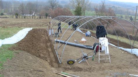 Quelles finitions pour votre tunnel agricole en PVC Blog Bâches