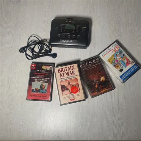 SONY WALKMAN CASSETTE Player FM AM Radio Mega Bass WM FX415 Tape Player