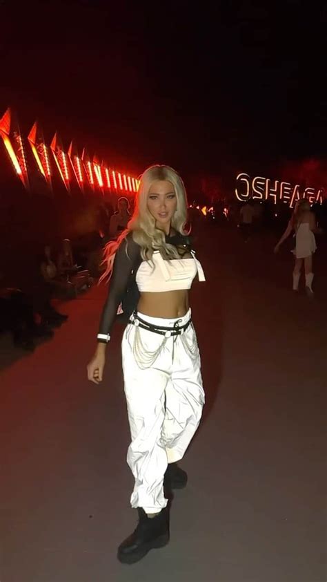Andreane Chamberland Andreane Chamberlandinstagram Win