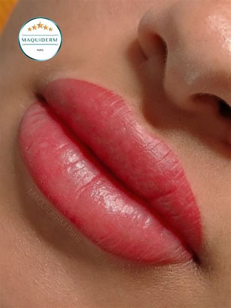 Photos de maquillage permanent des lèvres MAQUIDERM
