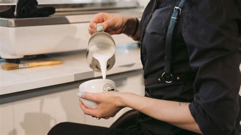 Cómo pedir tu Pumpkin Spice Chai Latte en Starbucks Glamour
