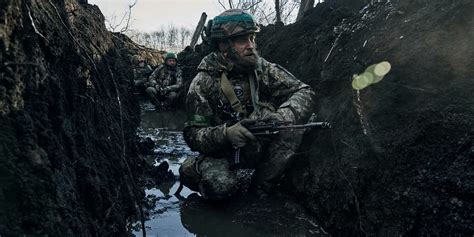 Krieg In Der Ukraine Soldat Vor Laufender Kamera Erschossen