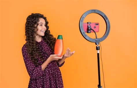 Cómo Elegir al Influencer Adecuado para Tu Campaña según Tu Nicho de