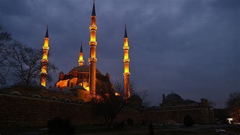 TERAVİH NAMAZI KILINIŞI 20 REKAT ANLATIMI Teravih namazı kaç rekat