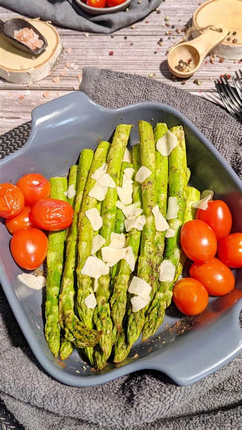 Grüner Spargel aus dem Ofen mit Parmesan Lydiasfoodblog