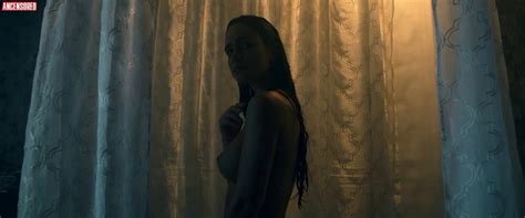 Alicia Sanz Desnuda En En Brazos De Un Asesino