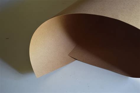 KRAFT A4 180 GRS C 100 FLS KGEPEL Papéis