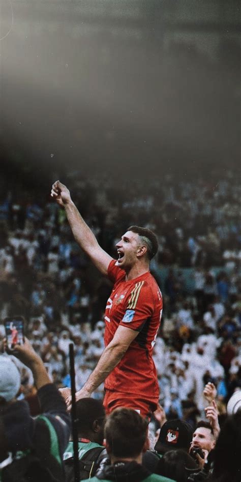 Dibu martinez fondo de Pantalla Arquero de futbol Fotos de fútbol Dibu