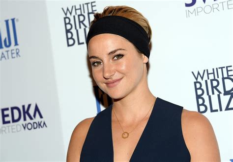Gil Scollato Per Shailene Woodley Per La Prima Volta Nuda In White