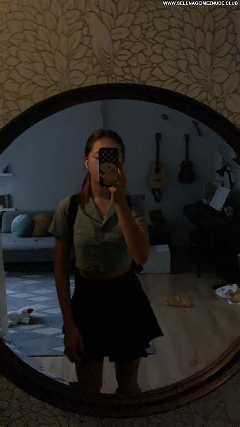 Lily Chee No Source Babe Beautiful Posing Hot Sexy Celebrity Red