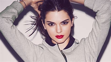 Kendall Jenner Women Model Brunette Dark Hair Red Lipstick Face Simple