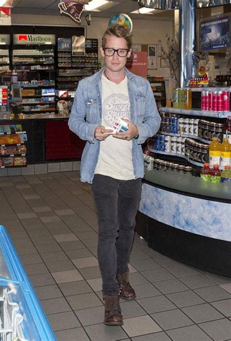 Macaulay Culkin Is Hot Now And Here Are The Photos To Prove It
