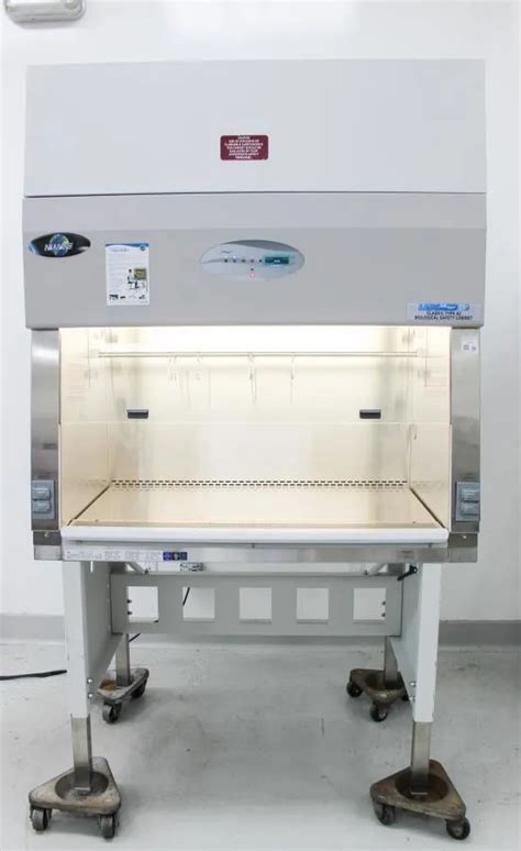 NuAire LabGard ES Class II Type A2 Biological Safety Cabinet NU 543 400