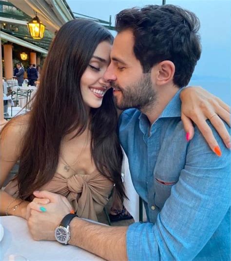 Hande Erçel evleniyor mu Diziler
