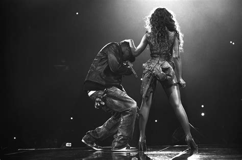 After 7 Years Beyoncé And Jay Z Look More Crazy In Love Than Ever Beyonce E Jay Z Beyonce