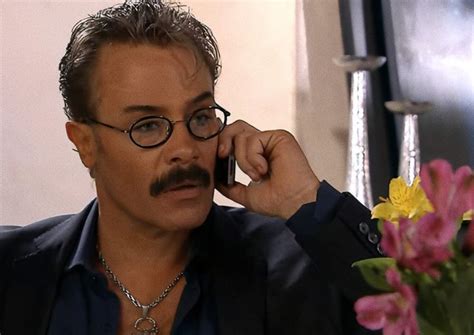 Lo que la vida me robó Sergio Sendel Robo Medina Greek Lifestyle