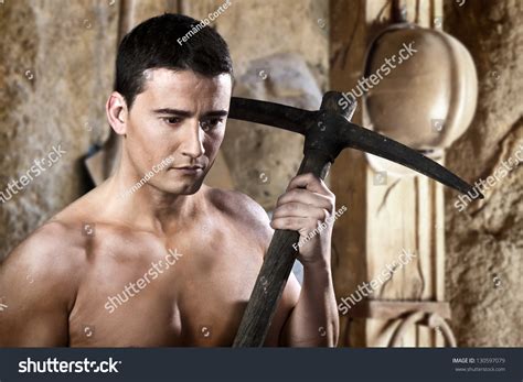 Mining Naked Peak Working Gold MineẢnh có sẵn130597079 Shutterstock