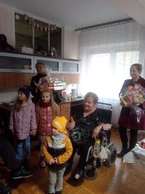Herbatka Dla Seniora Samorz Dowe Przedszkole W Str Wce