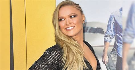 Noticias y mucho mas Filtran fotos íntimas de Ronda Rousey luchadora