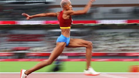 Tokio Yulimar Rojas La Joven Venezolana Que So Aba Con Ser Atleta Y