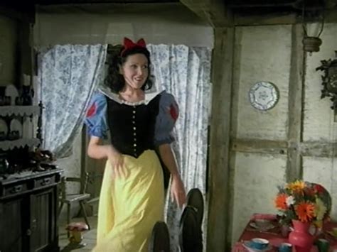 Snow White And 7 Dwarfs Xxx 1995 Scorethefilms Movie Blog