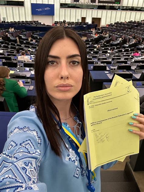 Хронічне безсоння on Twitter Тепер зрозуміло чому Гончаренка вже