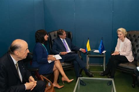 Cancillería Colombia on Twitter Ministro Álvaro Leyva Durán participó